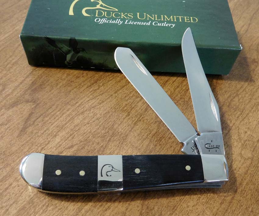 CASE DUCKS UNLIMITED KNIVES
