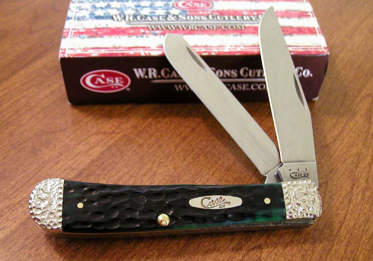 CASE HUNTER GREEN BONE KNIVES