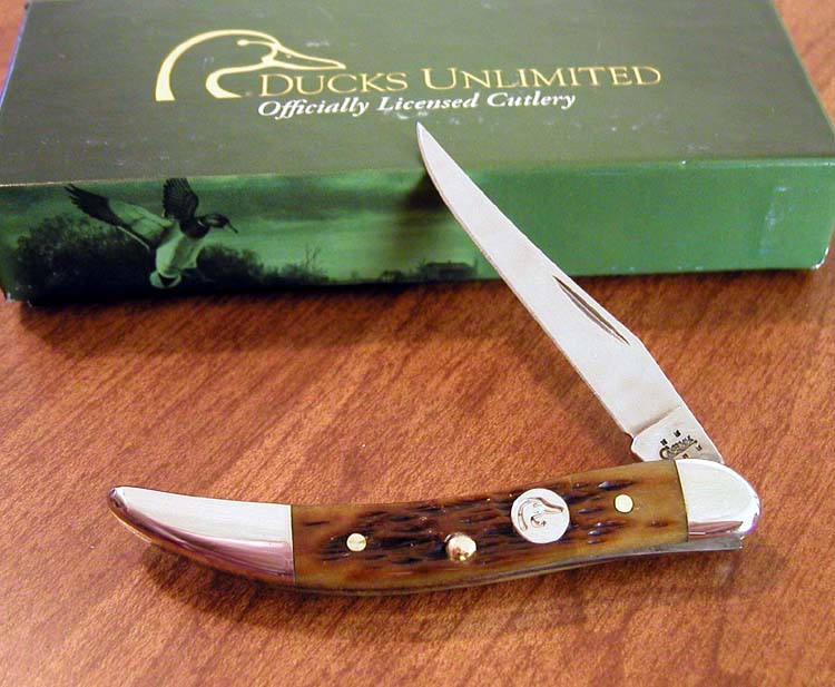CASE DUCKS UNLIMITED KNIVES