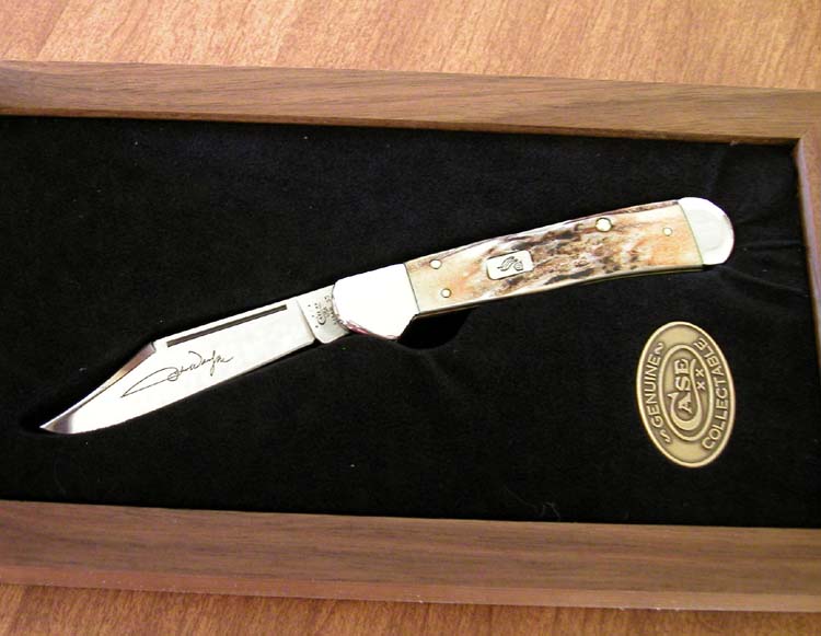 CASE JOHN WAYNE KNIVES