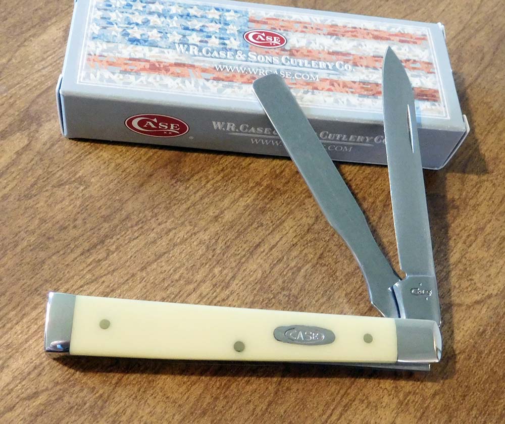 CASE YELLOW SYNTHETIC HANDLES