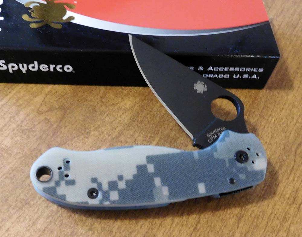 SPYDERCO MILITARY MODELS