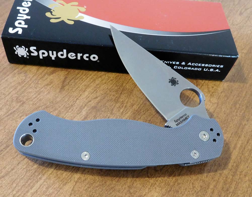 SPYDERCO MILITARY MODELS